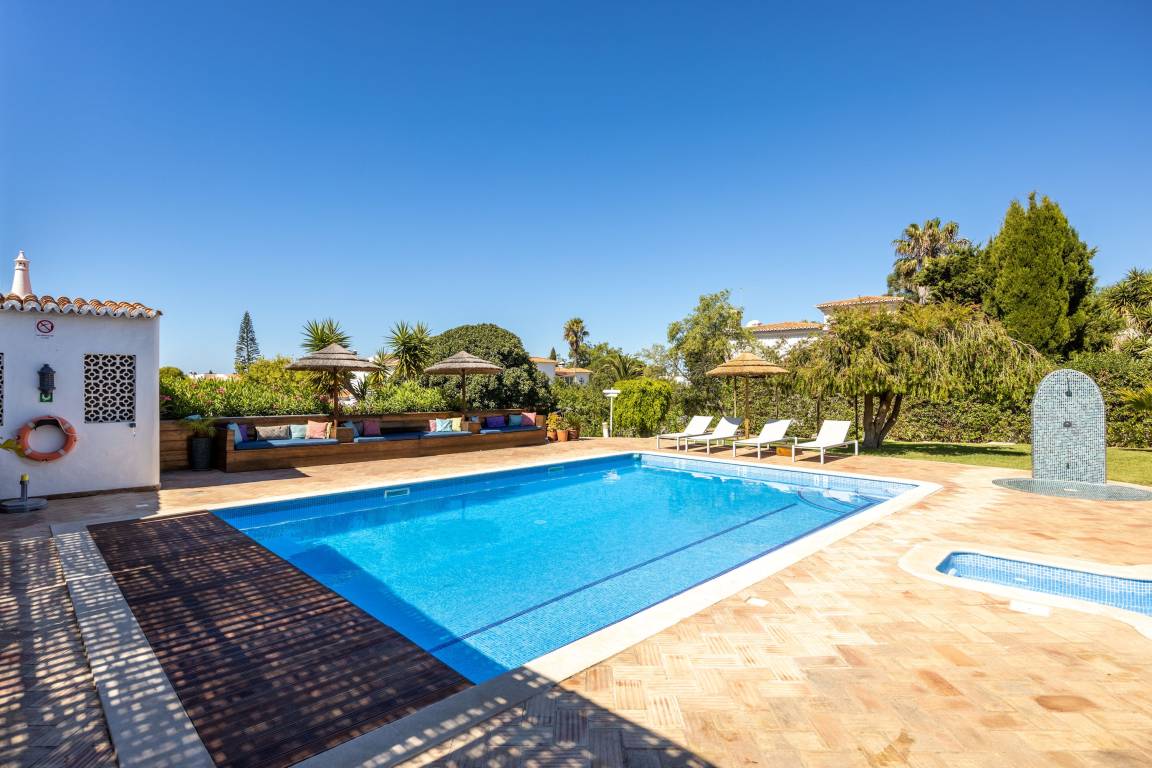 1000 M² Villa ∙ 16 Habitaciones ∙ 40 Huéspedes - Ferragudo