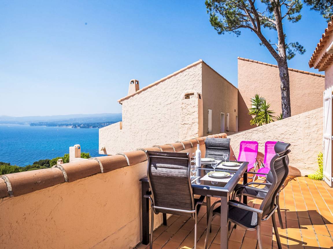 31 M² Appartement ∙ 1 Chambre ∙ 4 Personnes - La Ciotat