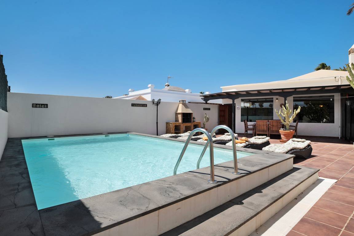 125 M² Ferienhaus ∙ 3 Schlafzimmer ∙ 5 Gäste - Costa Teguise