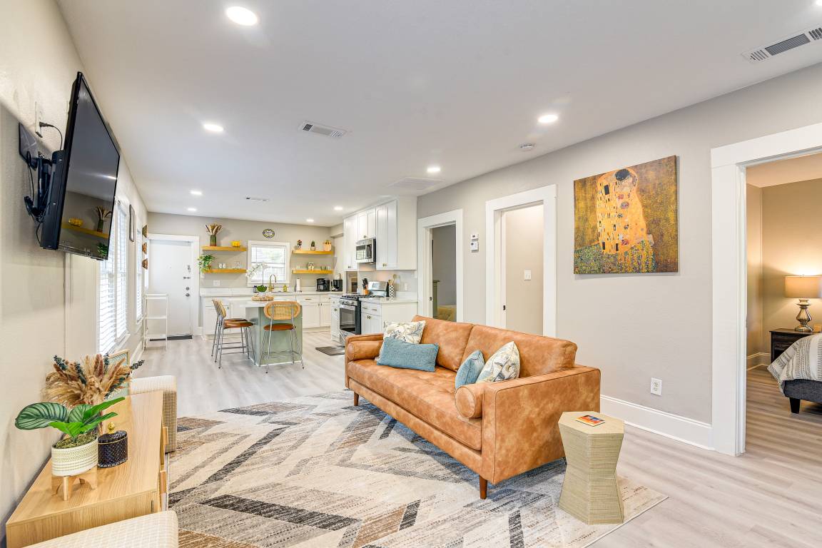 84 M² House ∙ 2 Bedrooms ∙ 4 Guests - Houston, TX