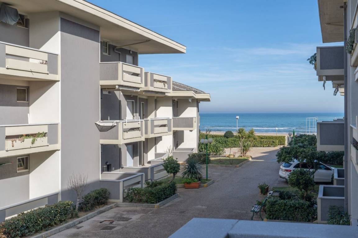 35 M² Apartamento ∙ 1 Quarto ∙ 3 Hóspedes - Pescara