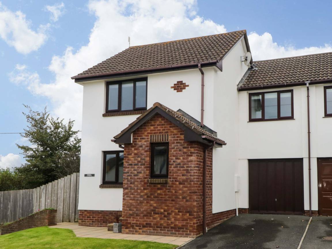 Cottage ∙ 4 Bedrooms ∙ 8 Guests - Croyde