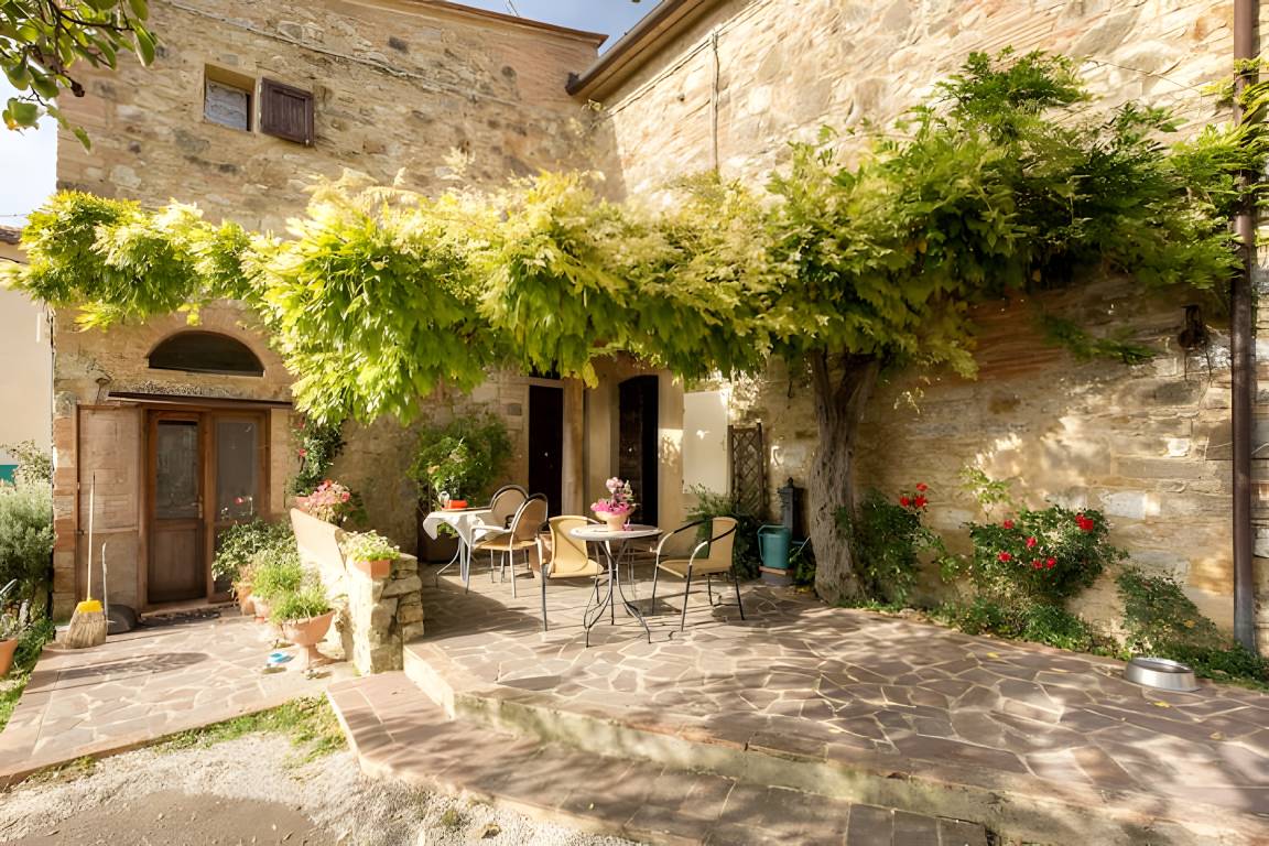 50 M² Apartment ∙ 2 Bedrooms ∙ 5 Guests - Poggibonsi