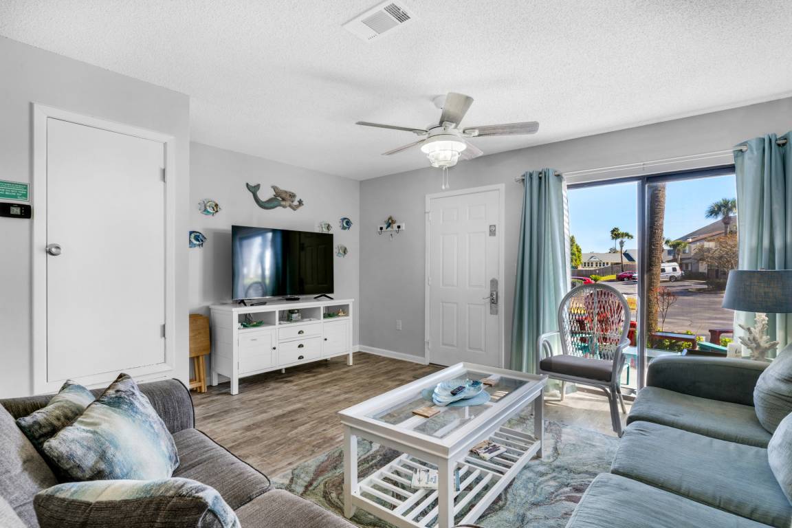 104 M² House ∙ 2 Bedrooms ∙ 6 Guests - Panama City Beach, FL