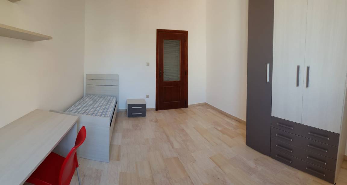 115 M² Apartment ∙ 3 Bedrooms ∙ 4 Guests - Foggia