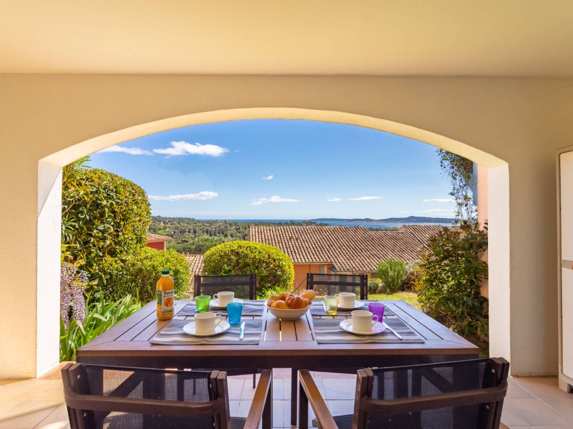 43 M² Apartment ∙ 2 Bedrooms ∙ 4 Guests - Grimaud