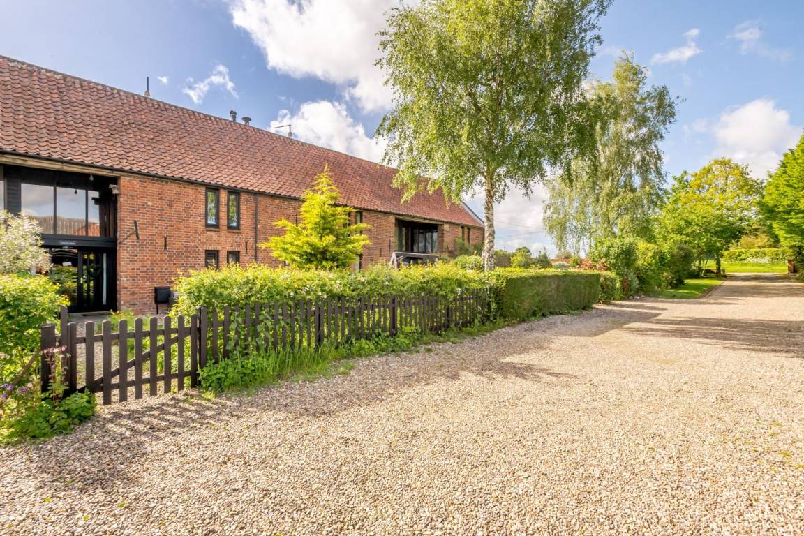 Cottage ∙ 2 Bedrooms ∙ 4 Guests - Caister-on-Sea