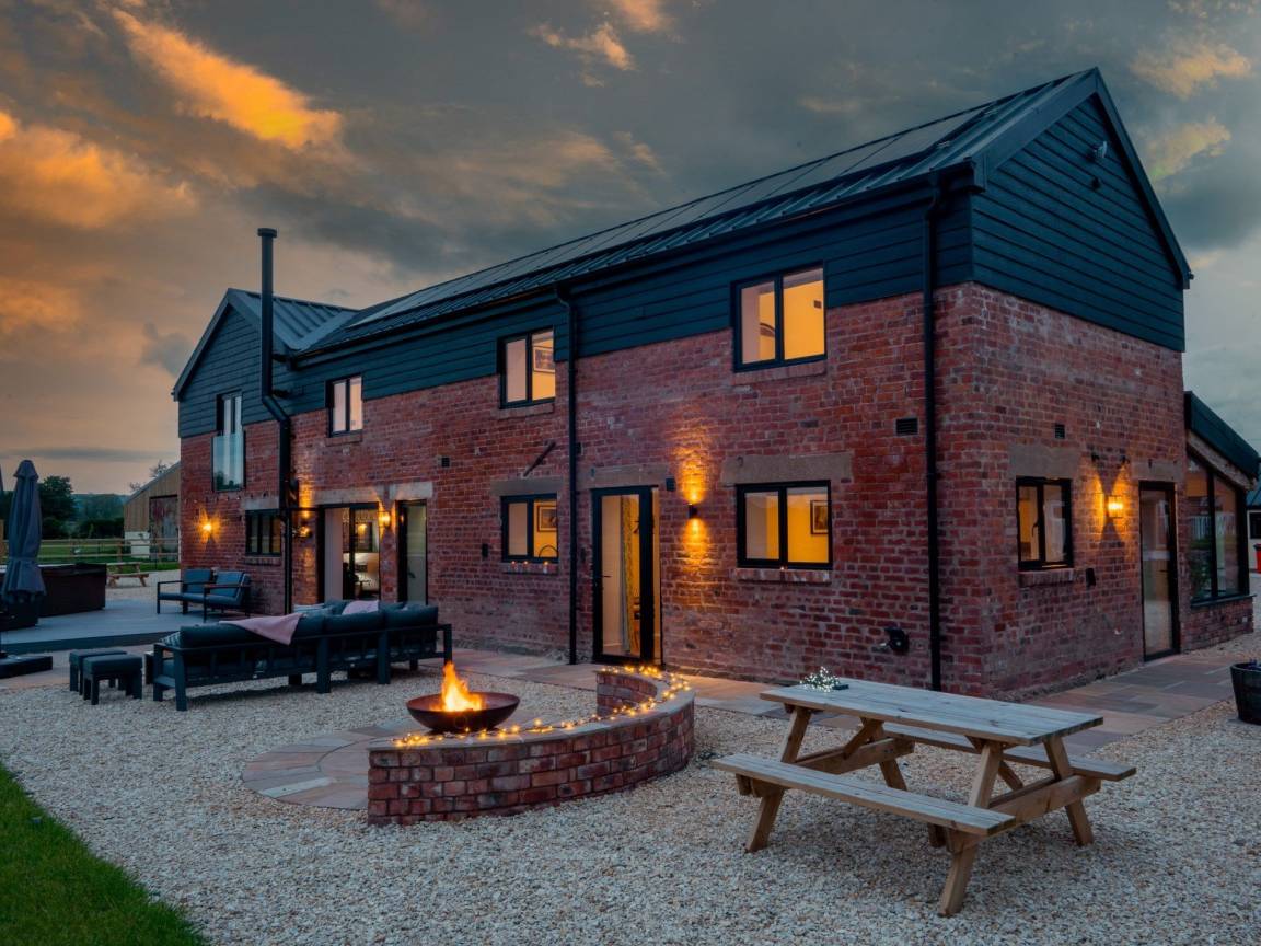 Cottage ∙ 14 Bedrooms ∙ 28 Guests - National Trust - Powis Castle and Garden