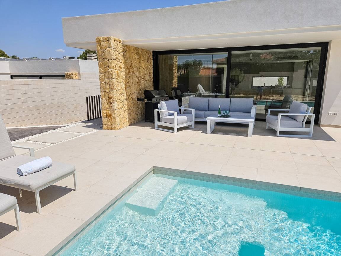335 M² Villa ∙ 3 Slaapkamers ∙ 8 Gasten - Mutxamel