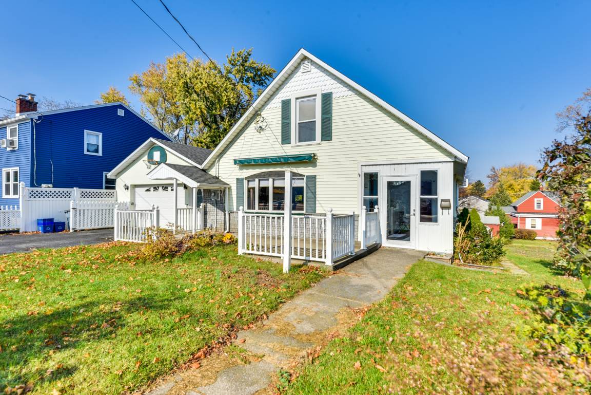 157 M² House ∙ 2 Bedrooms ∙ 8 Guests - Niagara Falls, NY