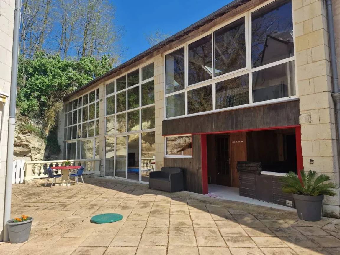 330 M² Villa ∙ 6 Chambres ∙ 14 Personnes - Loudun