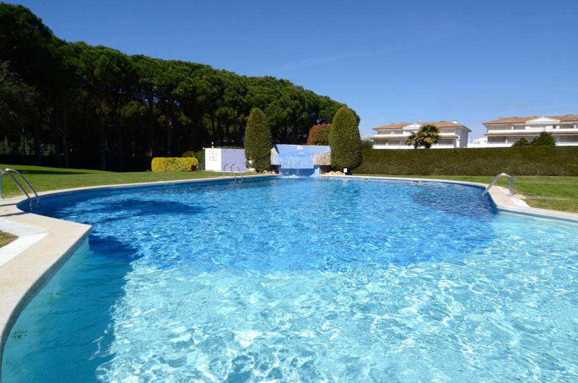 70 M² Apartamento ∙ 2 Habitaciones ∙ 4 Huéspedes - Pals