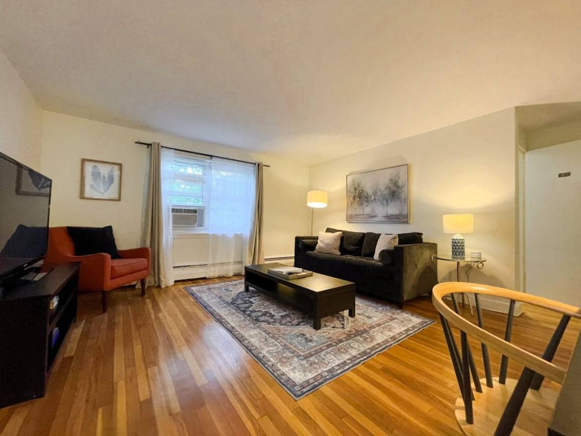 Apartment ∙ 1 Bedroom ∙ 2 Guests - Massachusetts