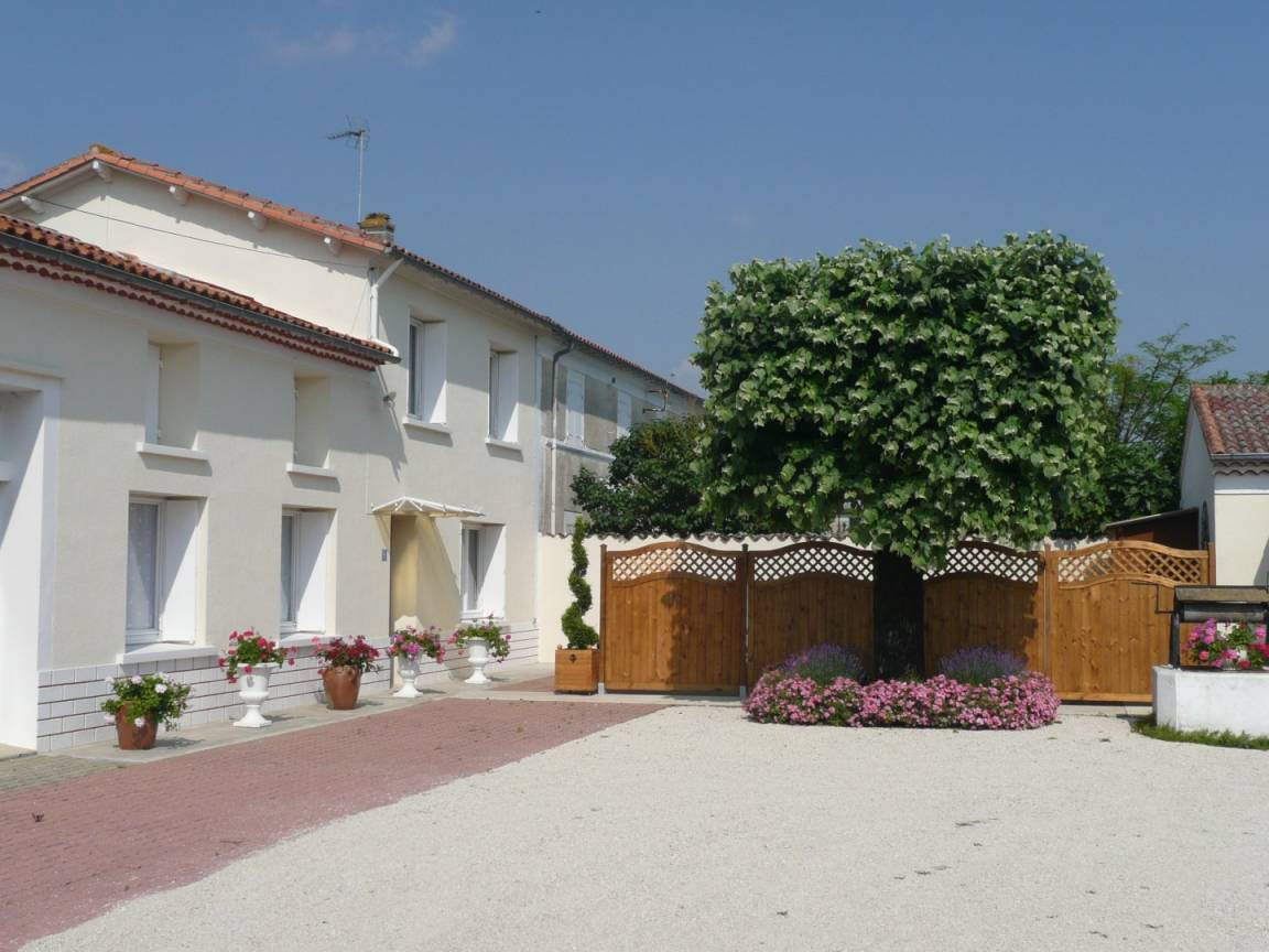 110 M² Gîte ∙ 3 Chambres ∙ 6 Personnes - Charente-Maritime
