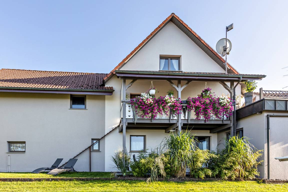 100 M² Ferienwohnung ∙ 2 Schlafzimmer ∙ 5 Gäste - Küssaberg