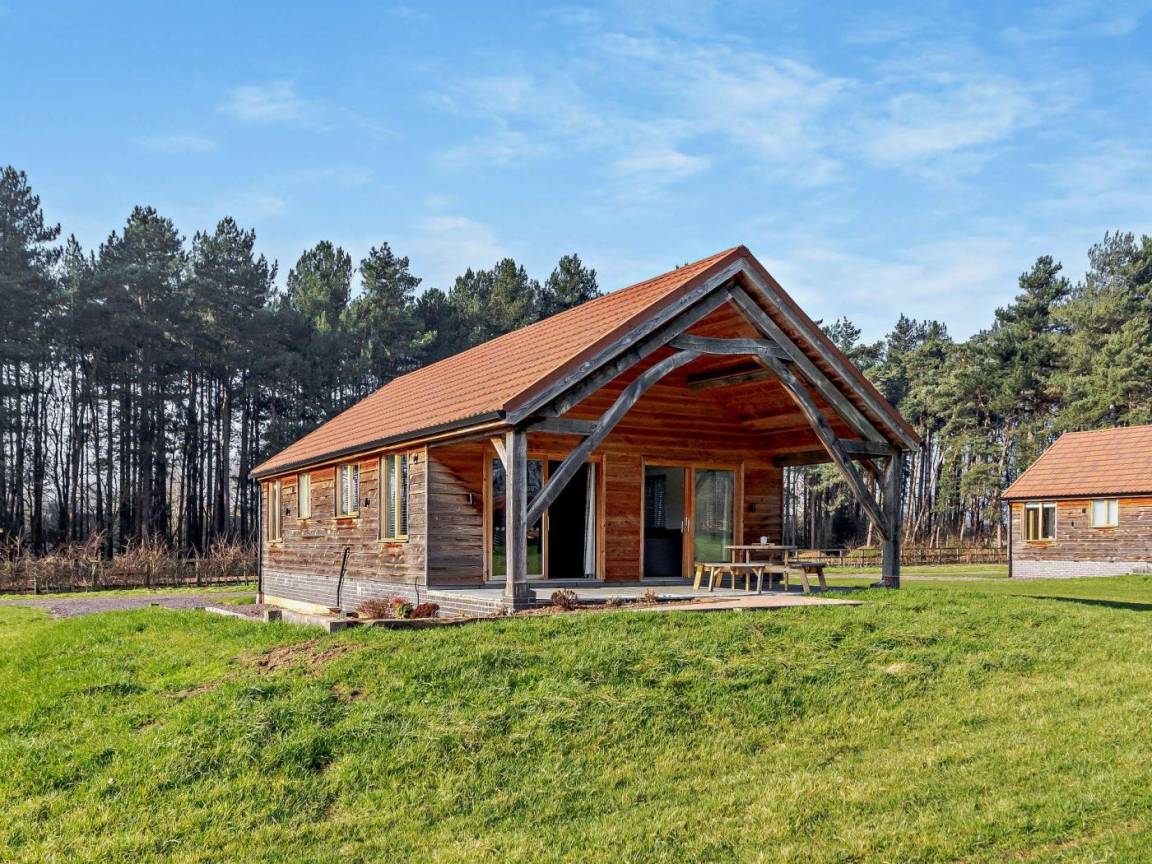 Lodge ∙ 2 Bedrooms ∙ 4 Guests - Norfolk
