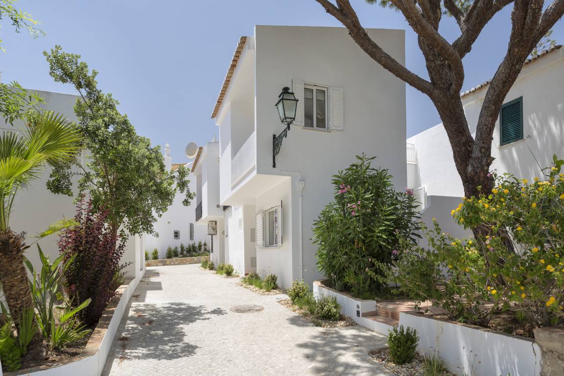 90 M² Villa Vacanza ∙ 2 Camere Da Letto ∙ 4 Ospiti - Almancil