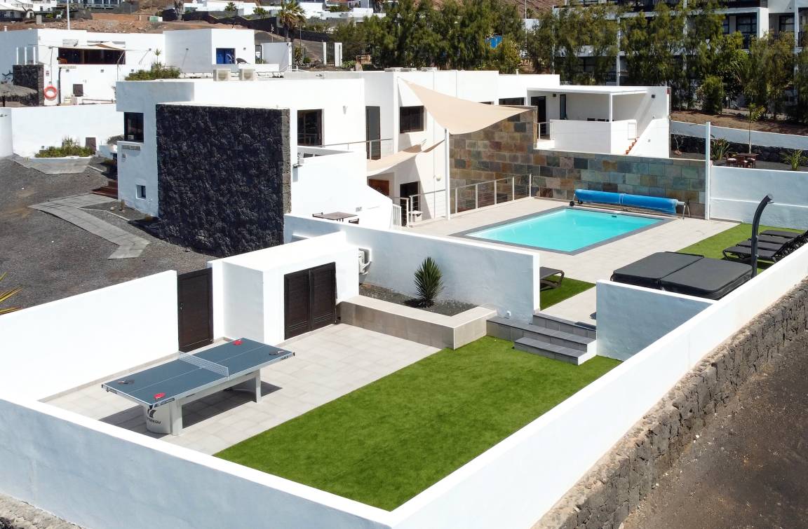 75 M² Villa ∙ 5 Bedrooms ∙ 10 Guests - Lanzarote