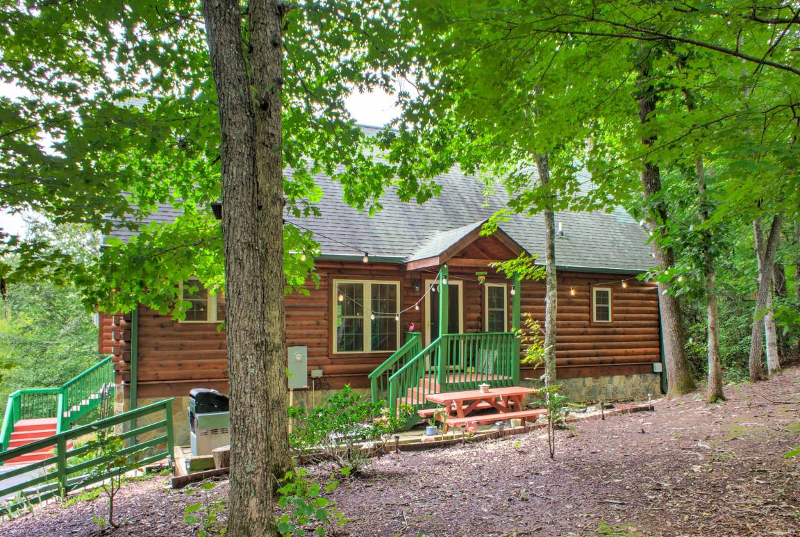 177 M² Cabin ∙ 3 Bedrooms ∙ 6 Guests - Lake Lure, NC
