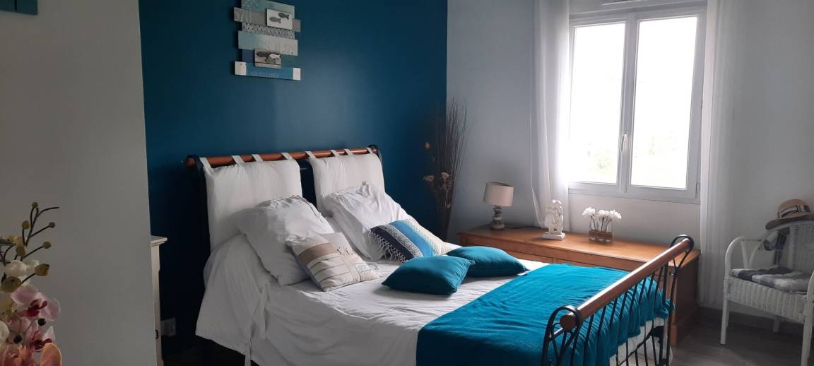 16 M² Chambre D'hôtes ∙ 1 Chambre ∙ 2 Personnes - La Châtre