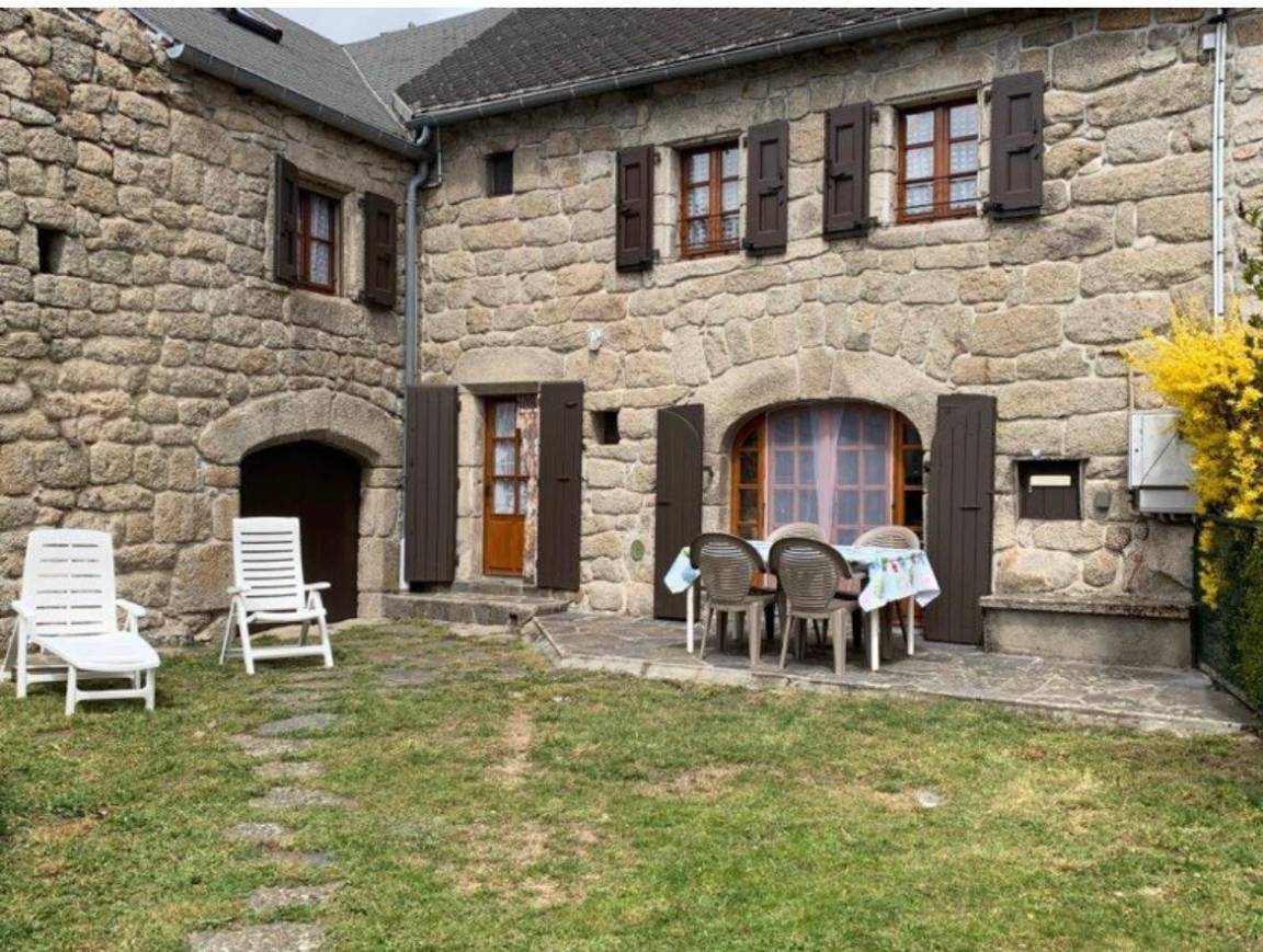 80 M² Gîte ∙ 2 Chambres ∙ 6 Personnes - Lozère