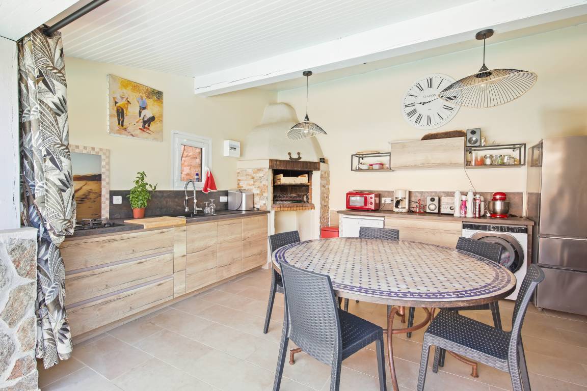 200 M² Maison De Vacances ∙ 5 Chambres ∙ 12 Personnes - Le Pradet