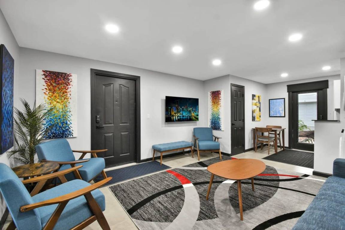 Villa ∙ 2 Bedrooms ∙ 4 Guests - Coral Springs, FL