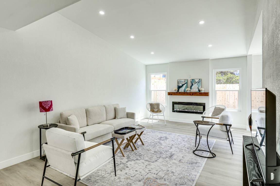 137 M² Talo ∙ 3 Makuuhuonetta ∙ 6 Vierasta - San Marcos, CA