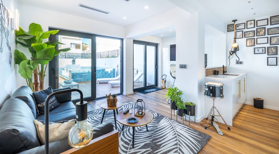 148 M² Ferienhaus ∙ 3 Schlafzimmer ∙ 6 Gäste - Quarteira