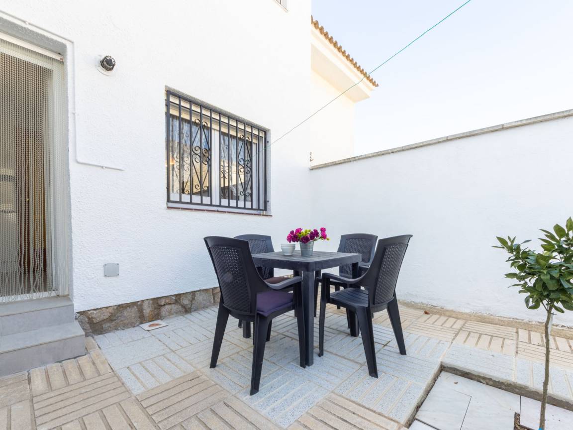 68 M² Ferienhaus ∙ 3 Schlafzimmer ∙ 6 Gäste - Cambrils