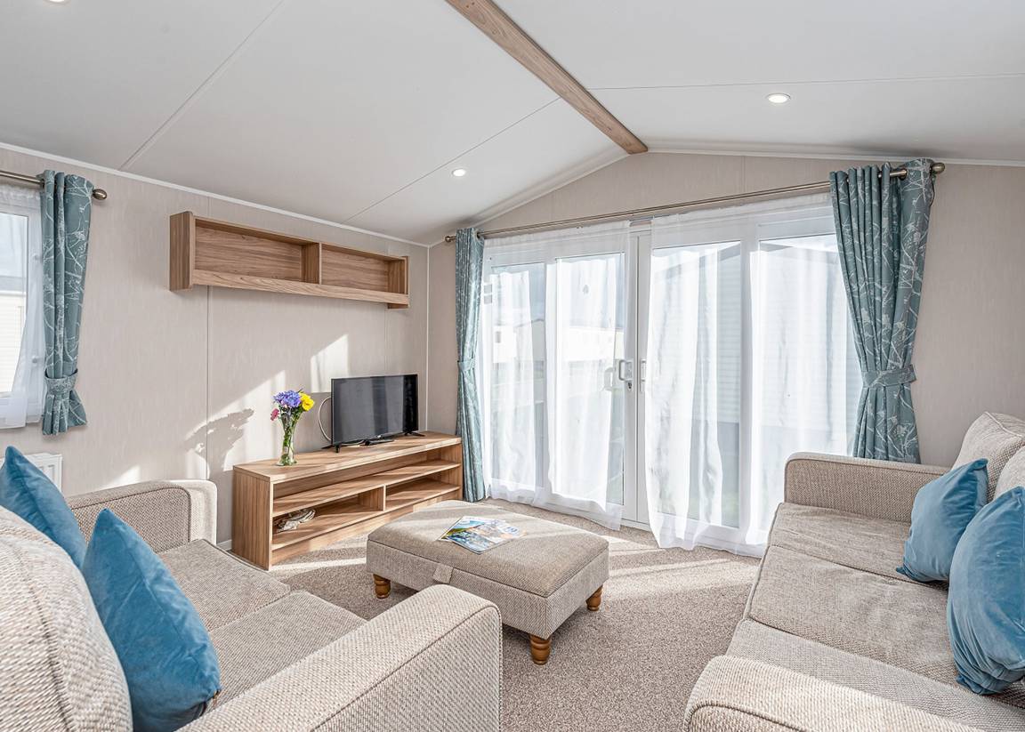 Caravan ∙ 3 Bedrooms ∙ 6 Guests - North Wales