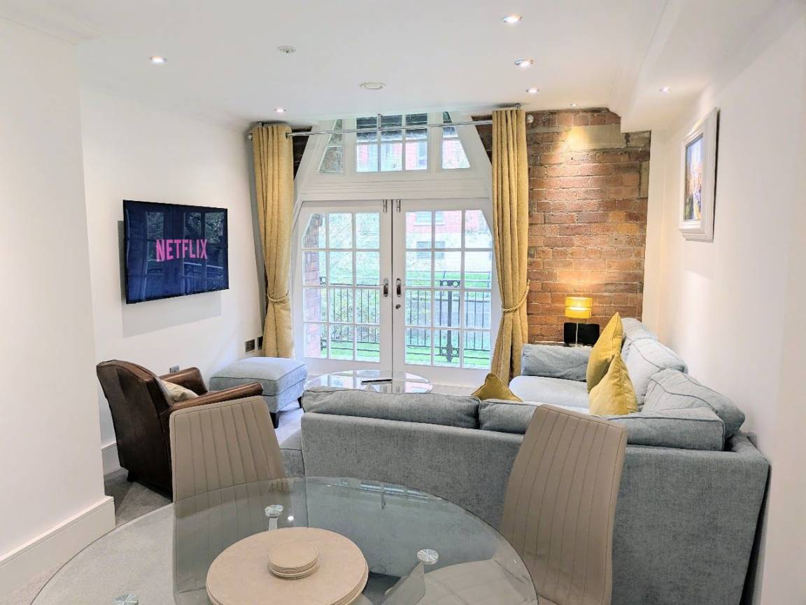 Cottage ∙ 2 Bedrooms ∙ 4 Guests - York