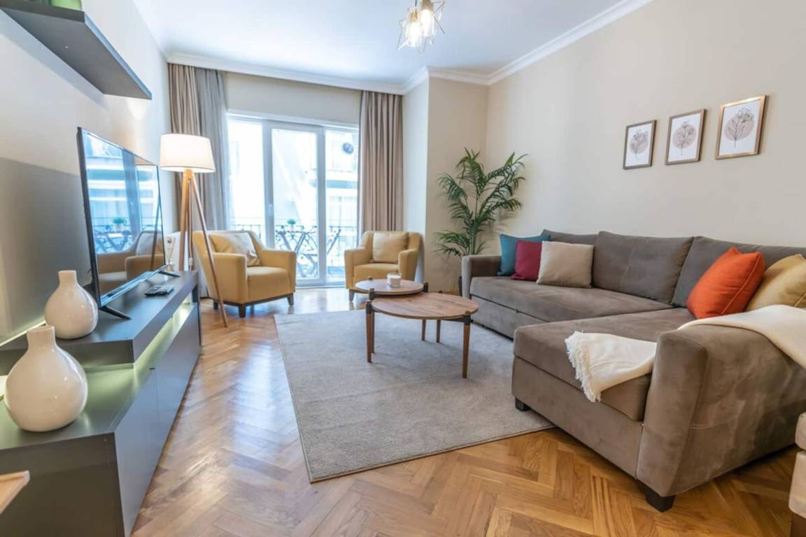 90 M² Apartment ∙ 2 Bedrooms ∙ 5 Guests - Karaköy