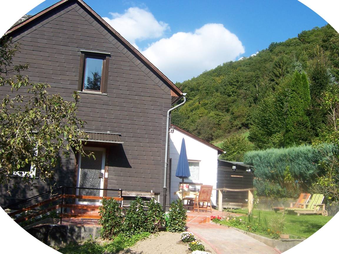 150 M² House ∙ 2 Bedrooms ∙ 4 Guests - Bacharach