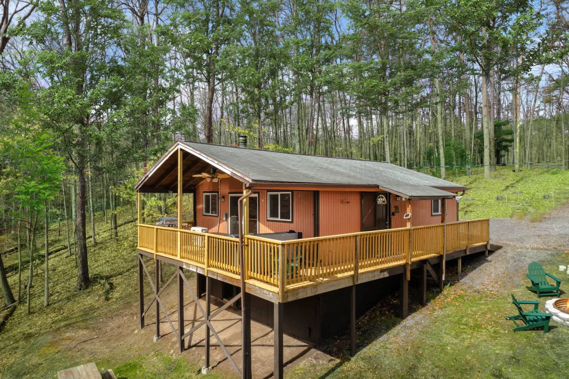 62 M² Chalet ∙ 2 Bedrooms ∙ 5 Guests - West Virginia