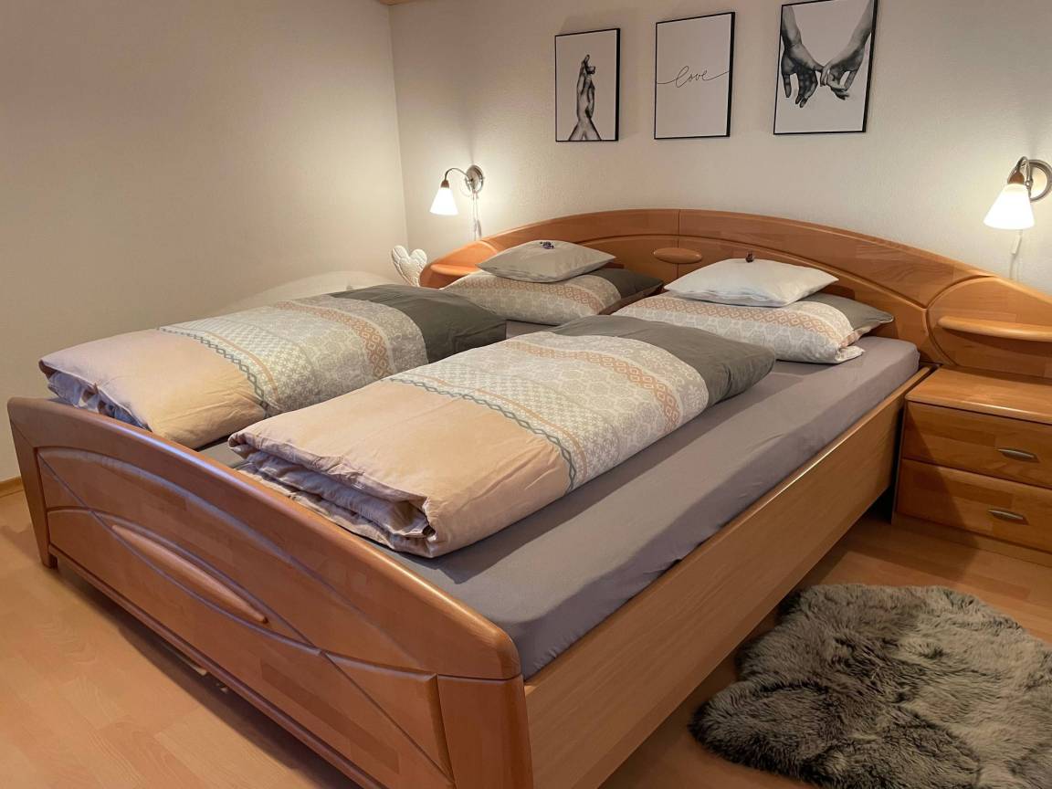 80 M² Ferienwohnung ∙ 2 Schlafzimmer ∙ 5 Gäste - Tittling