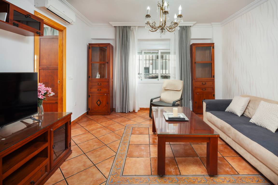 70 M² Apartamento ∙ 3 Habitaciones ∙ 6 Huéspedes - Torre del Mar