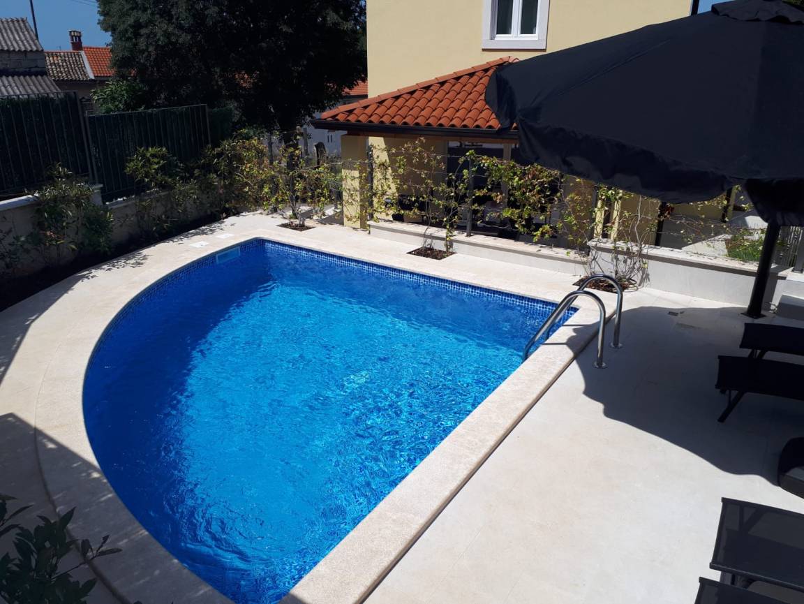 120 M² Villa ∙ 3 Bedrooms ∙ 8 Guests - Poreč
