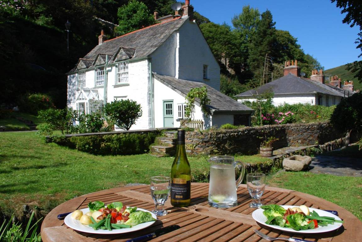 Cottage ∙ 2 Bedrooms ∙ 4 Guests - Crackington Haven