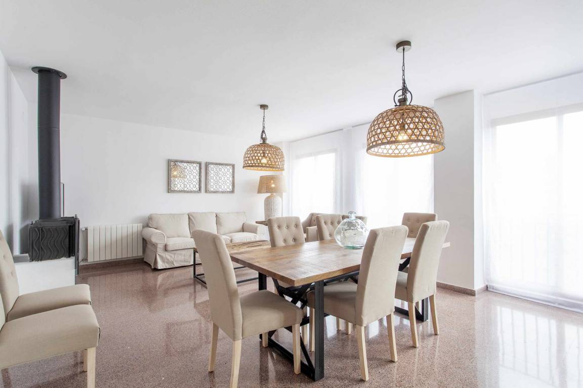 90 M² Apartamento ∙ 3 Habitaciones ∙ 6 Huéspedes - Titaguas