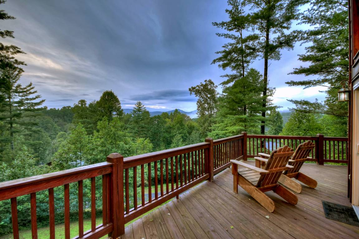 237 M² Cabin ∙ 3 Bedrooms ∙ 6 Guests - Mineral Bluff, GA