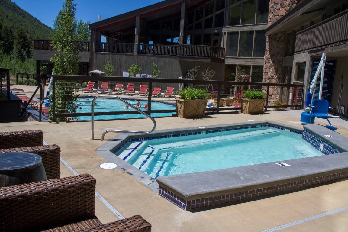 Condo ∙ 1 Bedroom ∙ 4 Guests - Jackson, WY