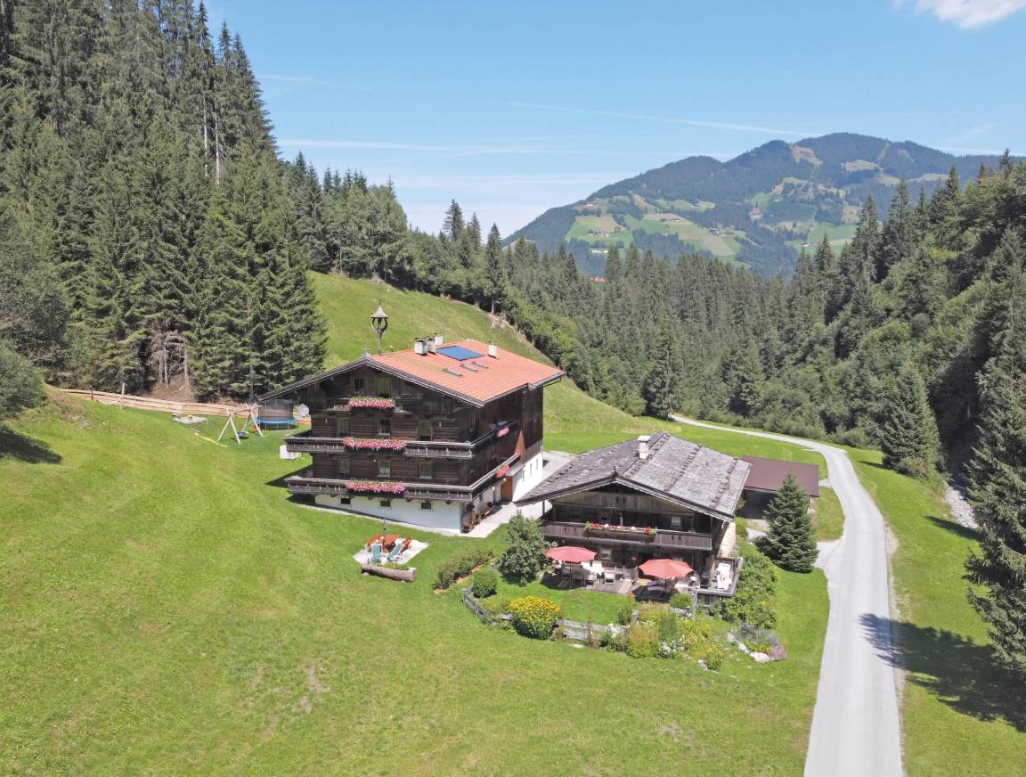 48 M² Ferienwohnung ∙ 1 Schlafzimmer ∙ 3 Gäste - Auffach