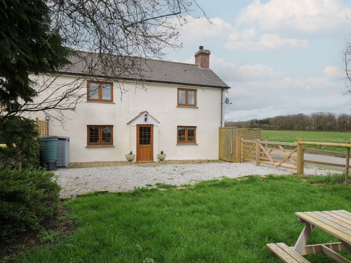 Cottage ∙ 3 Bedrooms ∙ 6 Guests - Holsworthy
