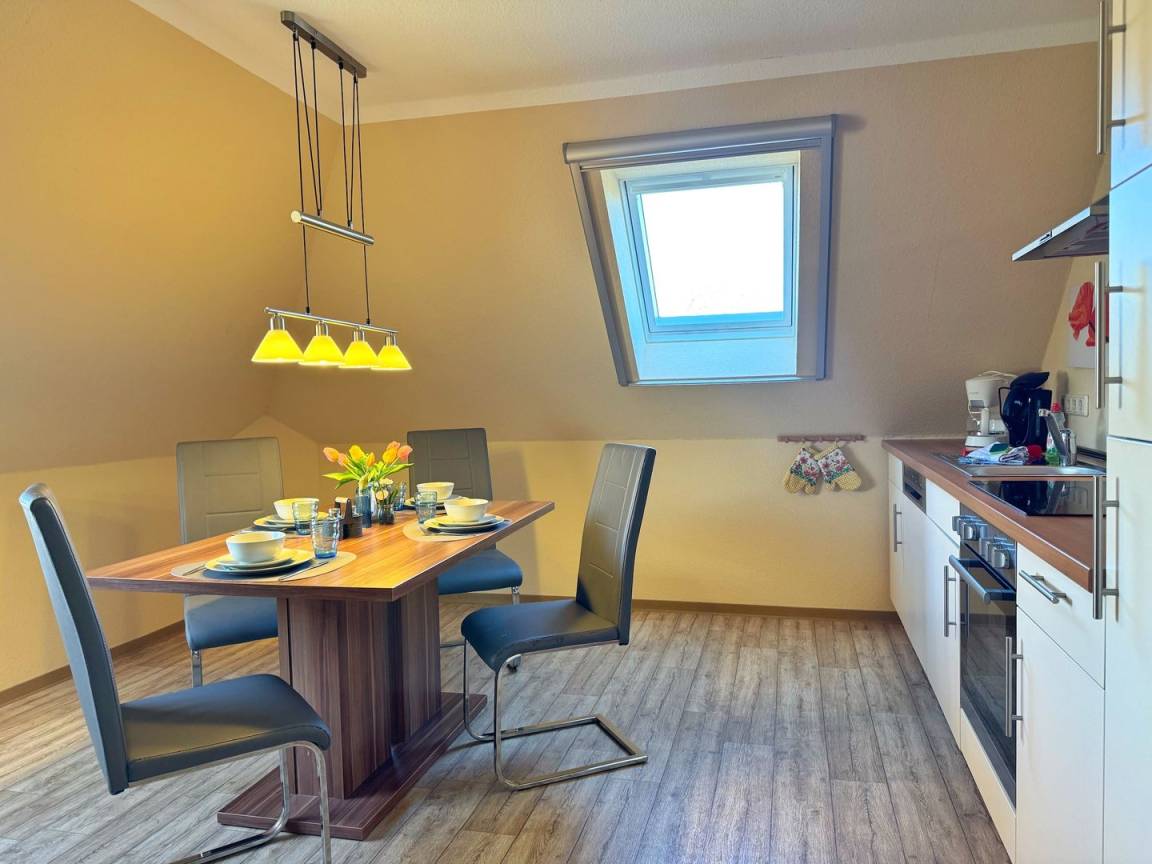 75 M² Appartement ∙ 2 Slaapkamers ∙ 6 Gasten - Lietzow