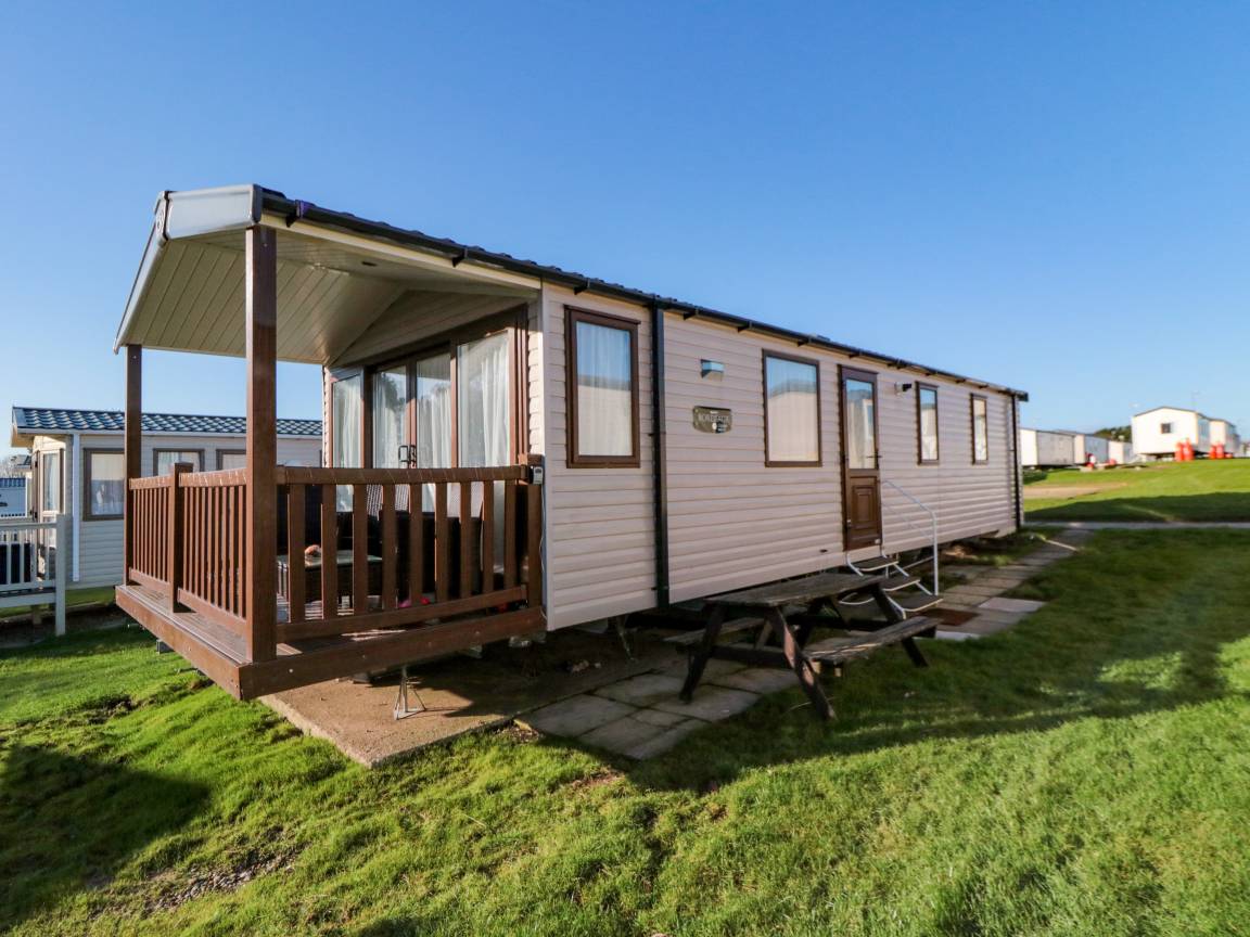 Cottage ∙ 2 Bedrooms ∙ 6 Guests - Scarborough