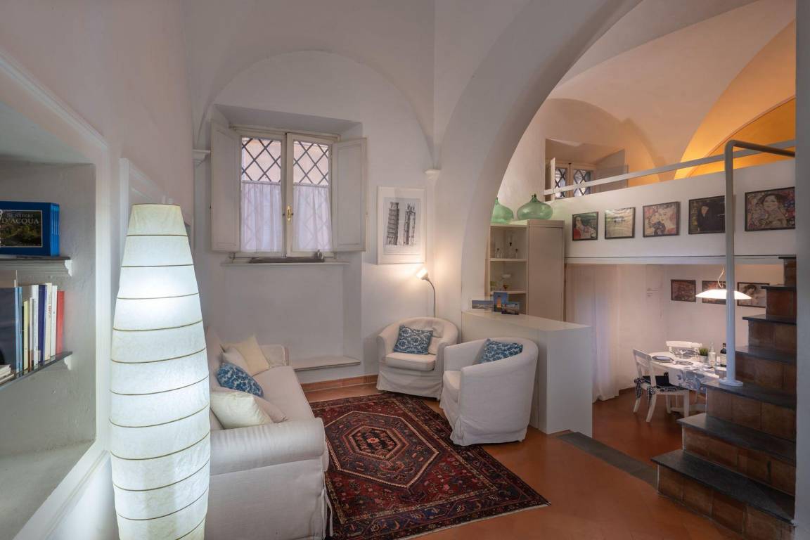 75 M² Apartamento ∙ 2 Habitaciones ∙ 4 Huéspedes - Pisa