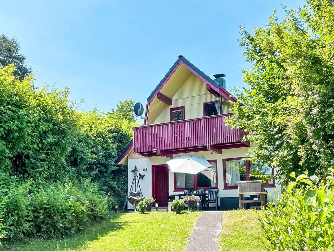 75 M² Ferienhaus ∙ 3 Schlafzimmer ∙ 6 Gäste - Bad Hersfeld
