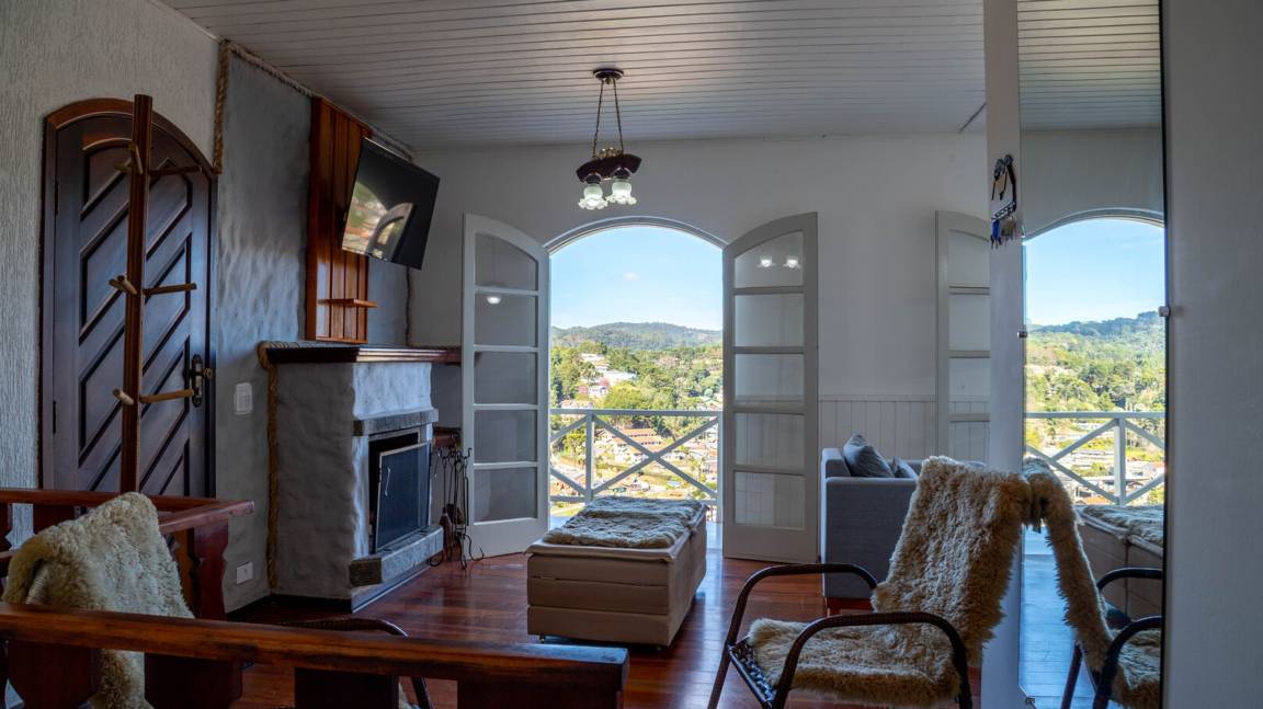 95 M² Apartamento ∙ 3 Quartos ∙ 6 Hóspedes - Campos do Jordão