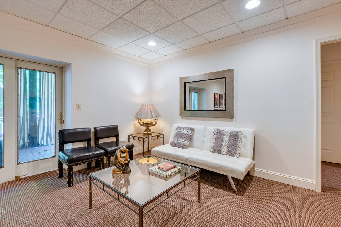 111 M² Apartamento ∙ 1 Quarto ∙ 2 Hóspedes - Towson, MD